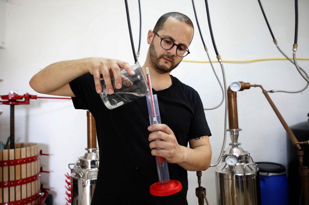 Traditional Arak From The Bordeaux of Palestine | Al Bawaba