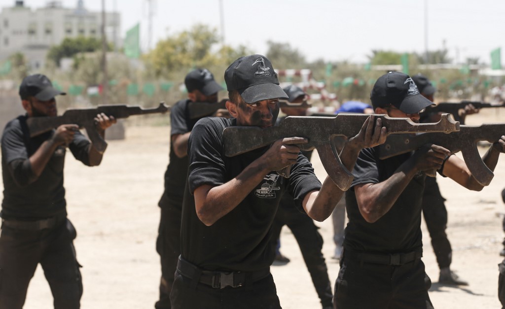 Palestinian Cadets Show Military Skills in Gaza | Al Bawaba