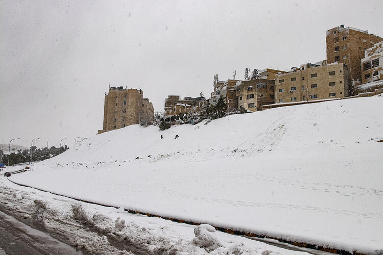 In Pictures: Major Snowstorm Hits Amman, Jordan | Al Bawaba