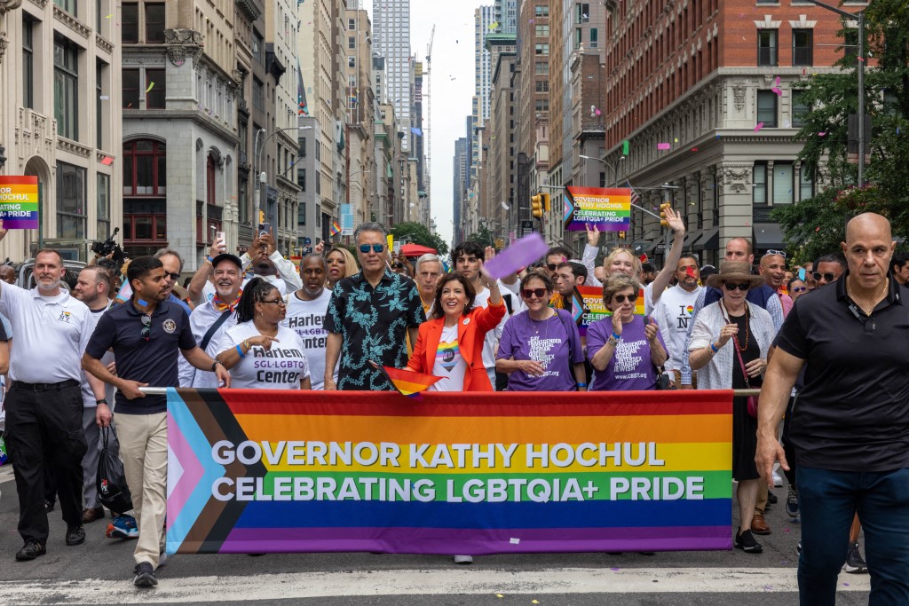 Massive brawl erupts at Pride Parade march in New York | Al Bawaba