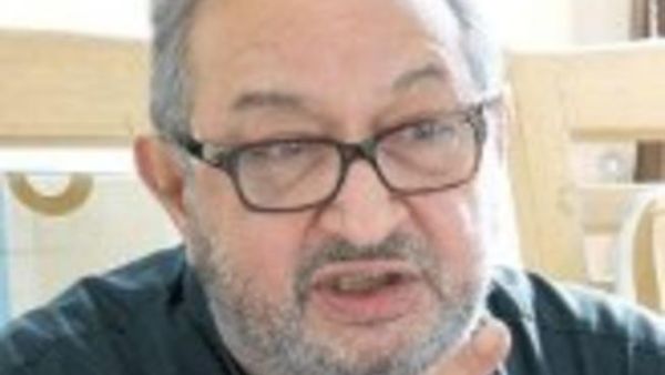 Noor Al Sharif sues newspaper for calling him a homosexual | Al Bawaba