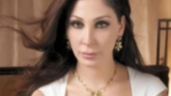 Elissa resolves differences between Wael Kfoury and Salim Al Hindi | Al ...