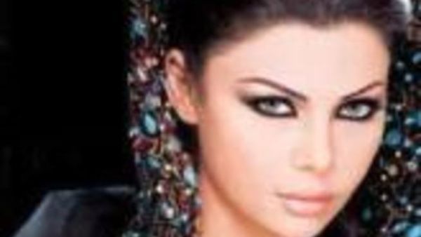 Haifa makes-up with Amr Diab | Al Bawaba