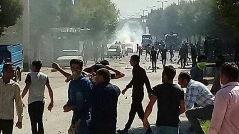 Mass Protests Erupt in Iran's Lordegan After HIV Rumors | Al Bawaba