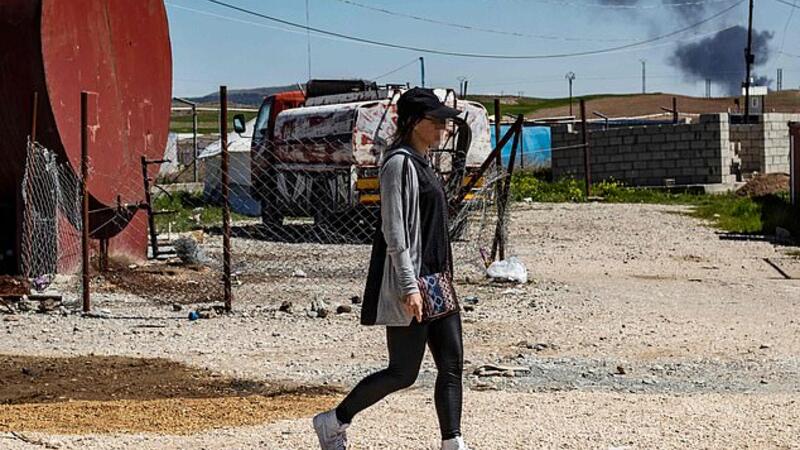 Shamima Begum is No Longer an 'ISIS Bride'. Here is The Make up Proof ...