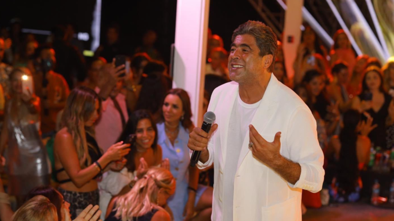 Wael Kfoury Arrives at George Al-Rassi's Funeral | Al Bawaba