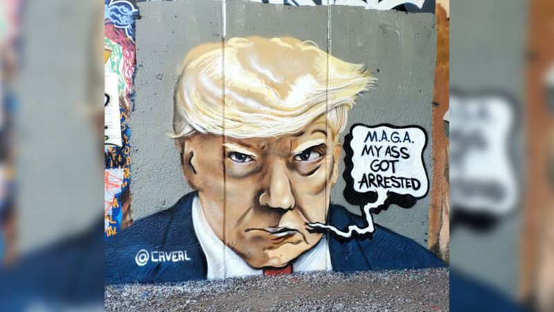Trump’s 'Mug Shot' mural unvieled in Atlanta | Al Bawaba