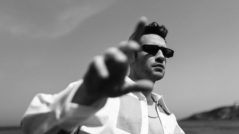 Ozan Dolunay makes a grand comeback with the series Dilek Taşı | Al Bawaba