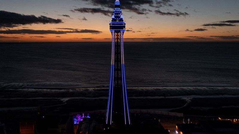 Firefighters battle blaze engulfed in Blackpool Tower | Al Bawaba