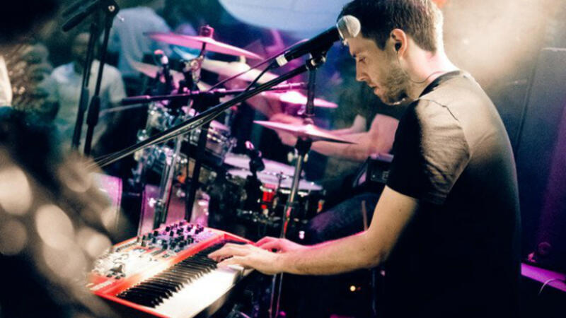 Francis Releases his Debut EP 'The Long Way Back Around' | Al Bawaba