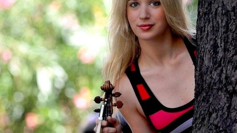 Italian Violinist Anna Tifu Returns to Beirut's Al Bustan Music Fest ...