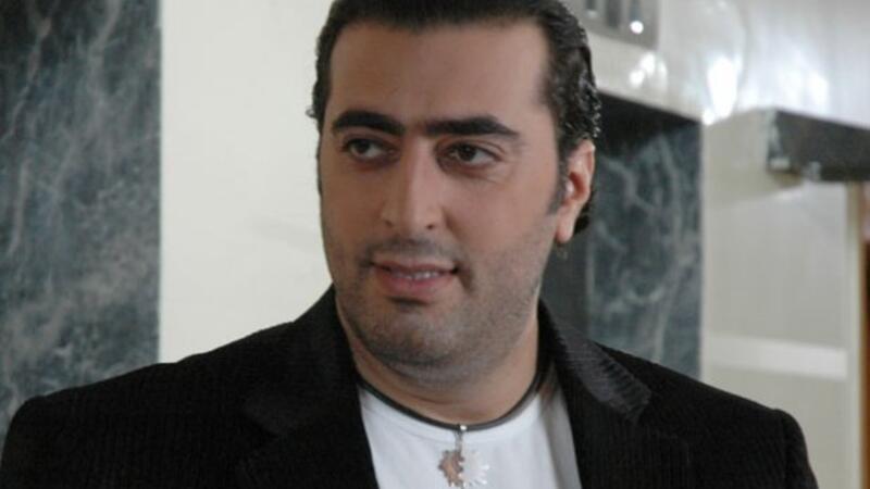 Bassem Yakhour tries his luck at singing in "Celebrity Duets"! | Al Bawaba