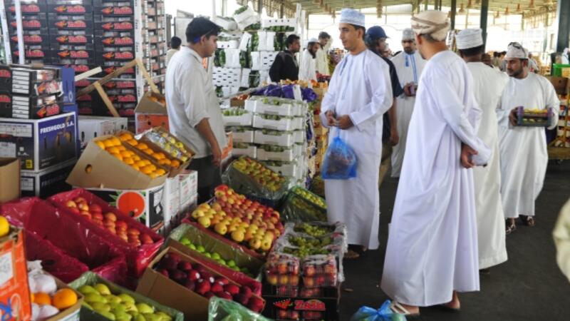 Oman's fruit and vegetable prices skyrocket for Ramadan | Al Bawaba