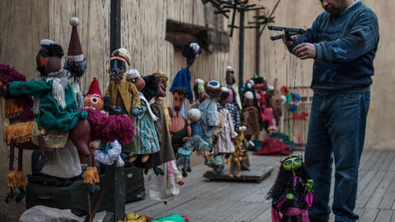 Video: Who pulls the strings in Egypt’s oldest puppet show | Al Bawaba