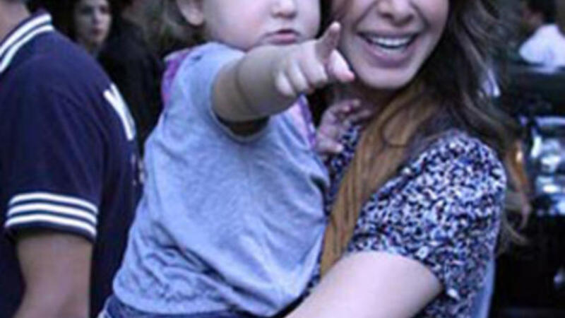 Nancy waiting for the coming of her second daughter | Al Bawaba