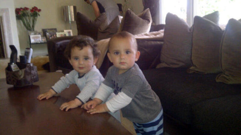 Asala Nasri puts her twins online | Al Bawaba