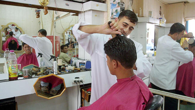 Haram hair cuts? Canadian-Muslim barber refuses to cut women's hair ...