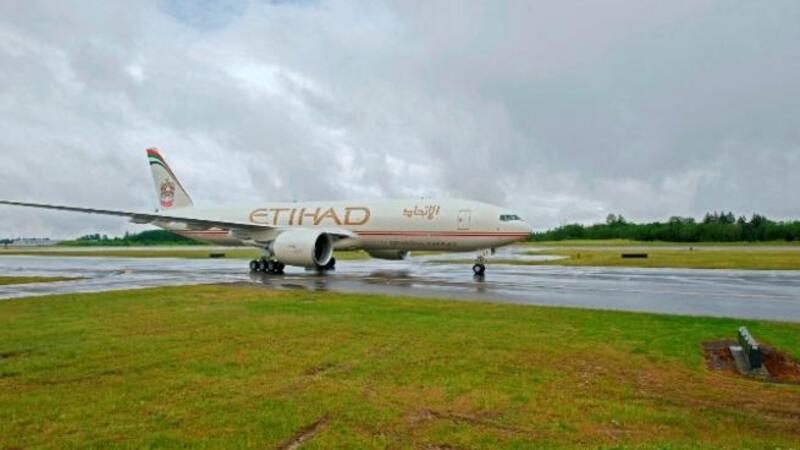 Etihad Crystal Cargo takes delivery of its first Boeing 777 Freighter ...