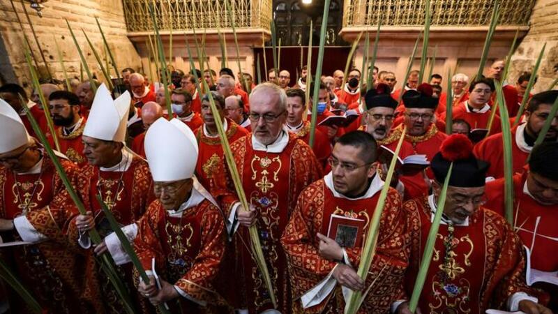 In Pictures: Christians Around the World Celebrate Palm Sunday | Al Bawaba
