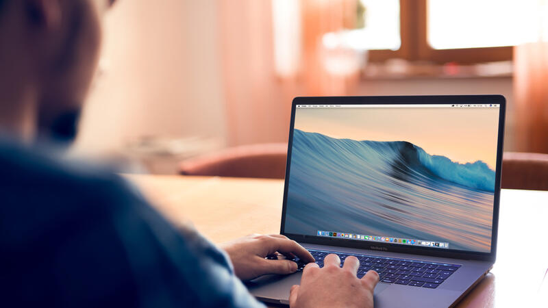 Apple to Include iPhone Features in Their Laptops | Al Bawaba
