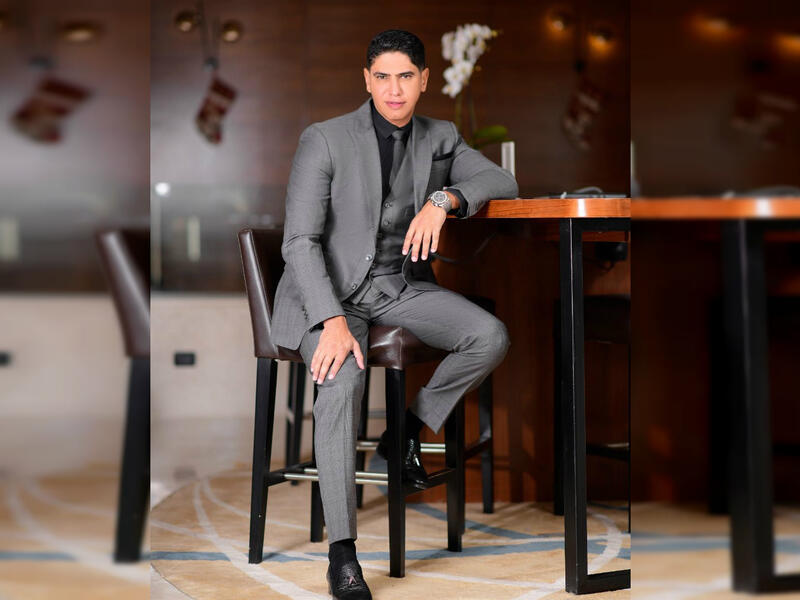 Professional, Fashionable and Haifa Wehbe's Ex Man! Check out Ahmed ...