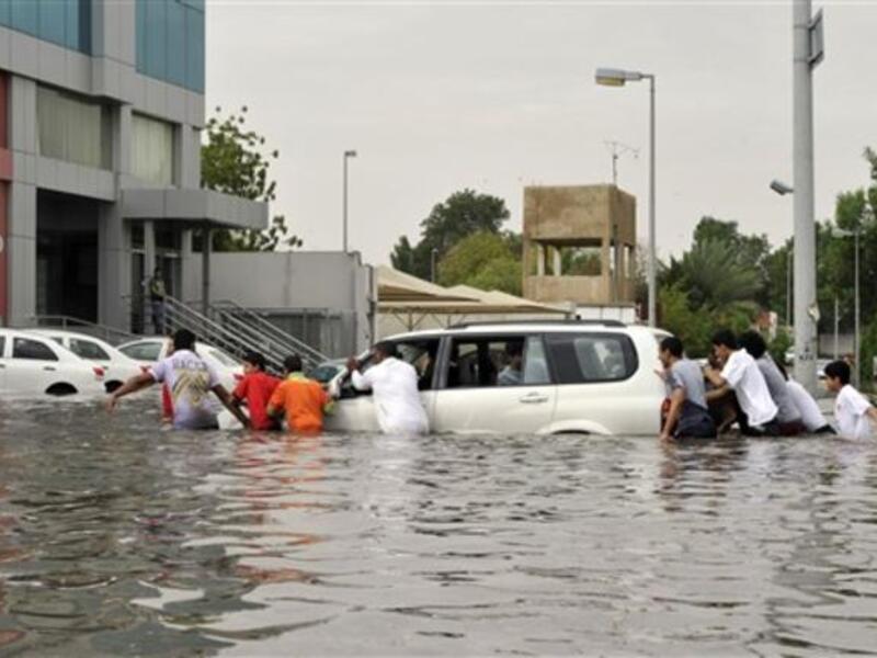 Heavy rain causes flooding in Jeddah | Al Bawaba