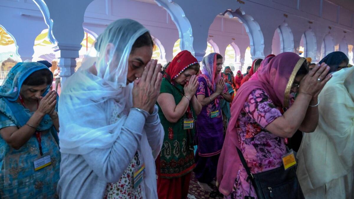 Indian Sikhs Make Historic Pilgrimage to Holiest Sites in Pakistan | Al ...