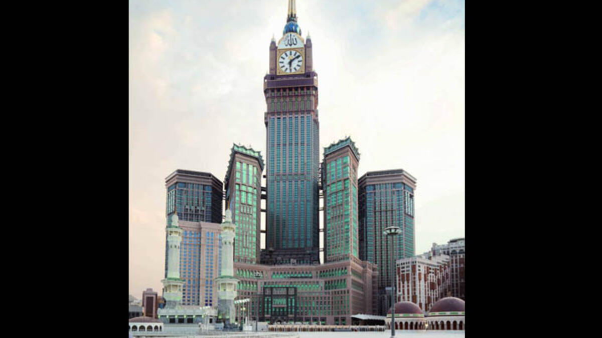 High-Tech Hajj: 10 Ways Engineering Rocks the Casbah (and Mecca!) | Al ...