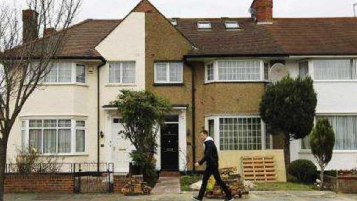 First Lady Asma Assad of Syria: English Rose; Desert Rose; Fashionista ...