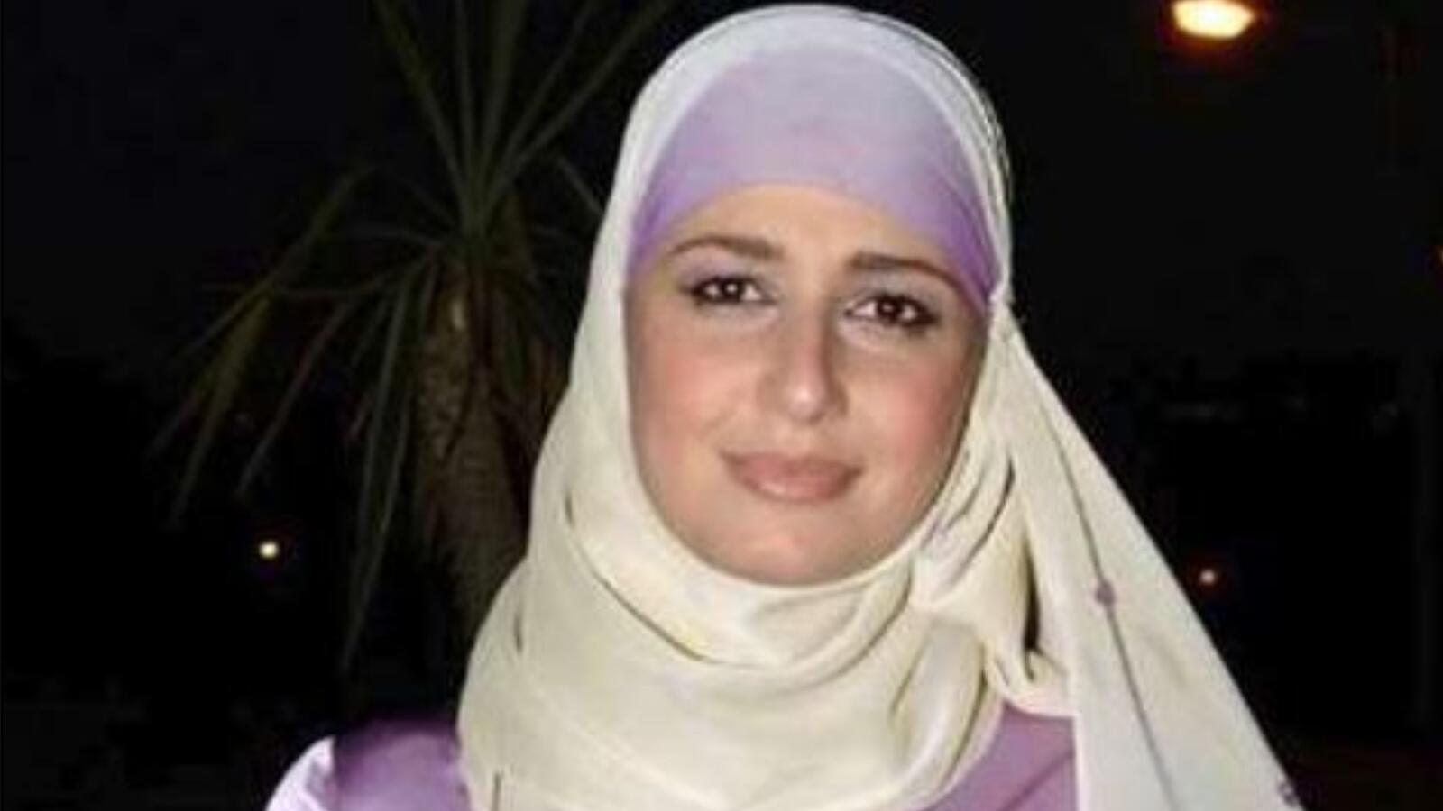 90s Gal! Old Picture of Hala Shiha From 20 Years Ago.. Before Even ...