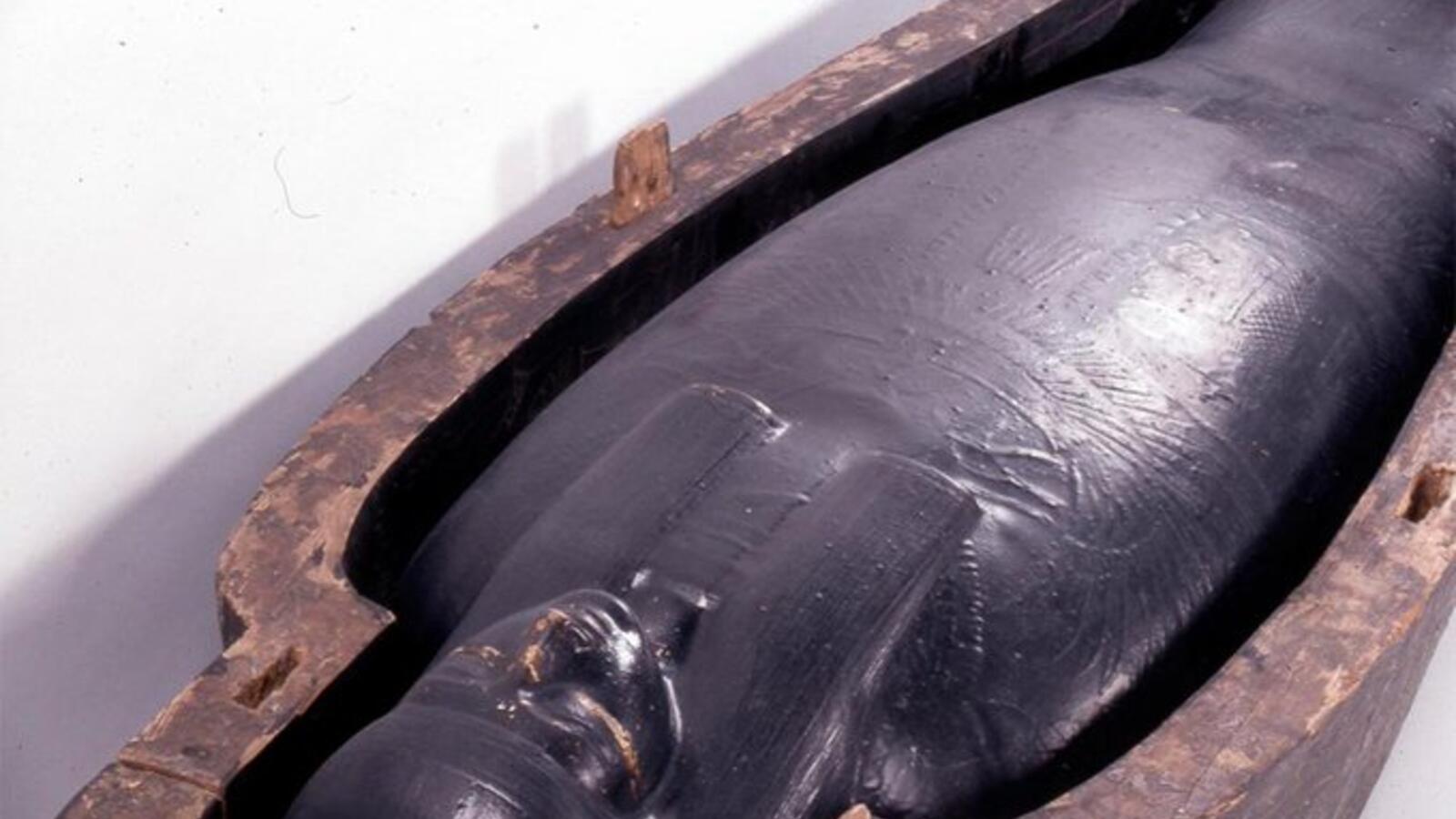 Scientists Discover Dead Sea 'Black Goo' Used by Ancient Egyptians to ...
