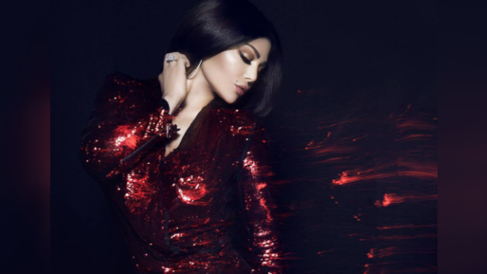Haifa Wehbe Shows-Off Stunning New Dress! | Al Bawaba