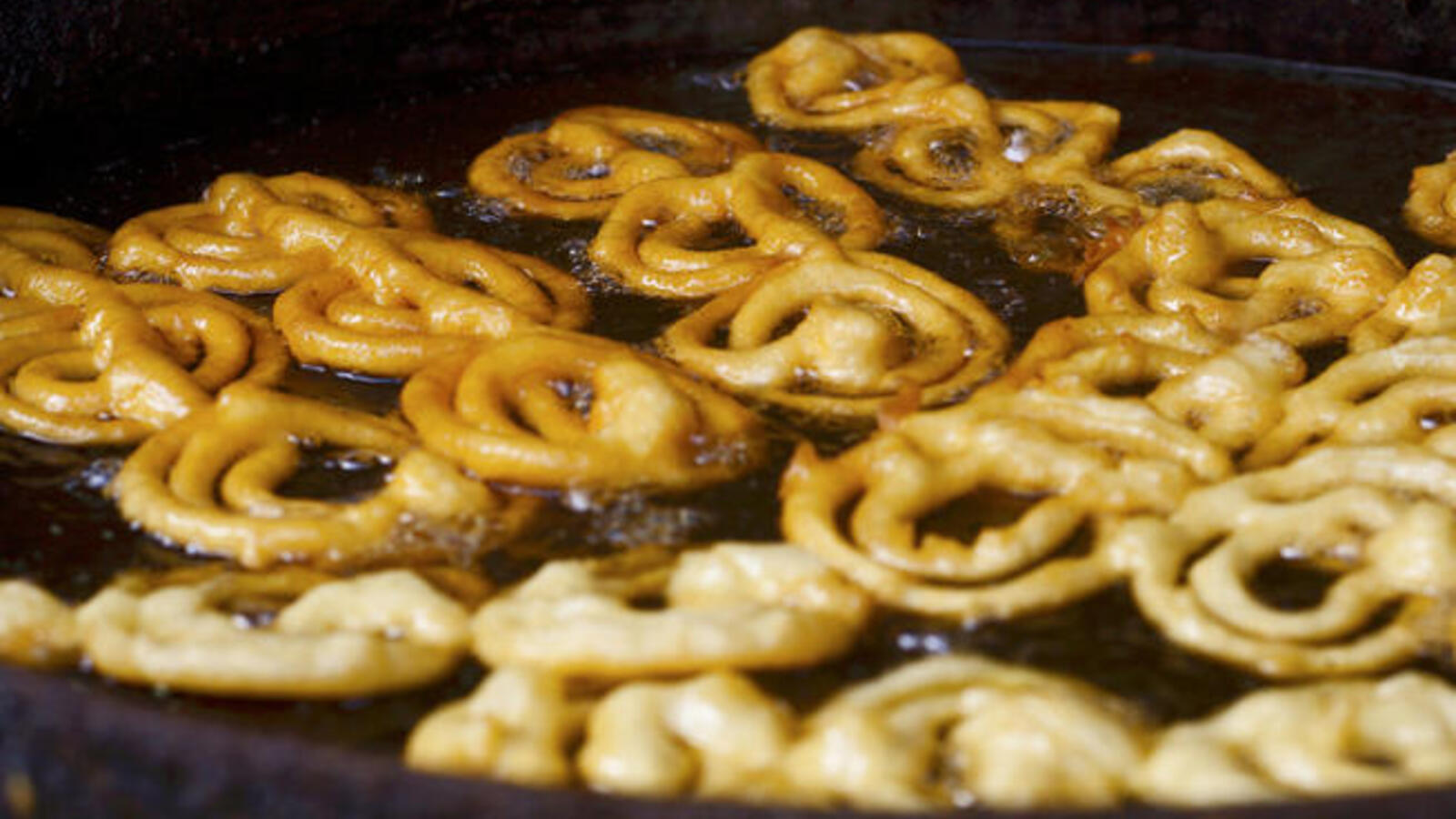 Meet the baker of Lebanon's most delicious sweets | Al Bawaba