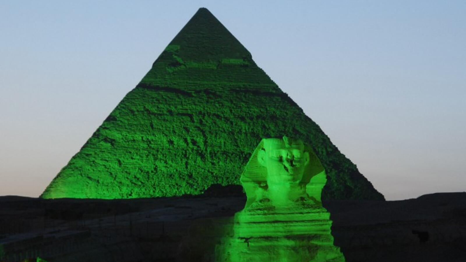 Giza! Pyramids go green in honor of St. Paddy's day in Egypt | Al Bawaba
