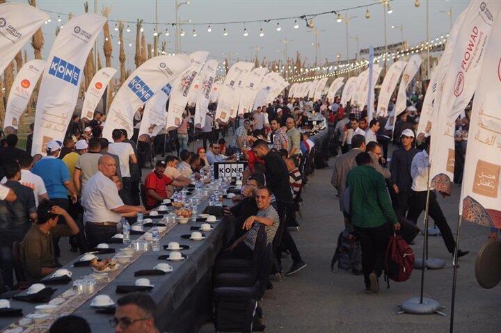 Egypt Breaks Guinness World Record with Worlds Biggest Iftar Table | Al ...