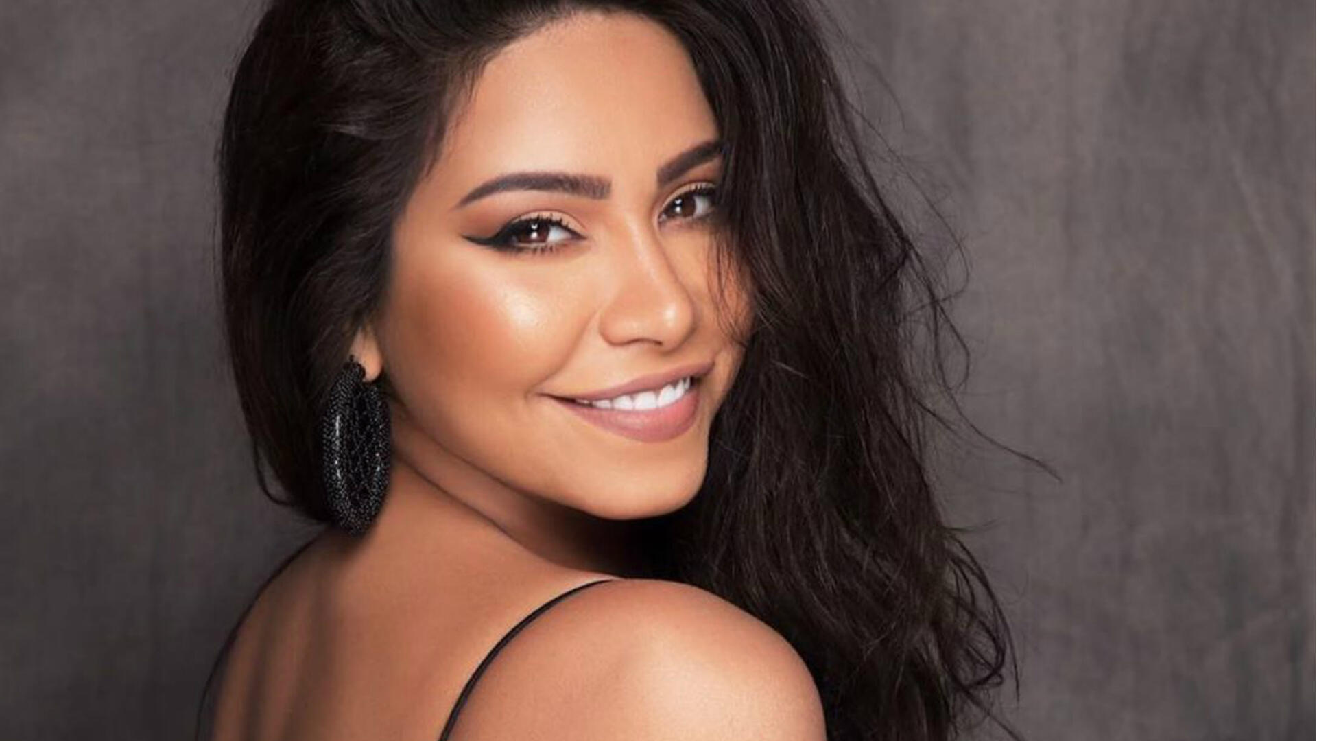 Sherine Cancels Her Carthage Concert and Receives Treatment in London ...