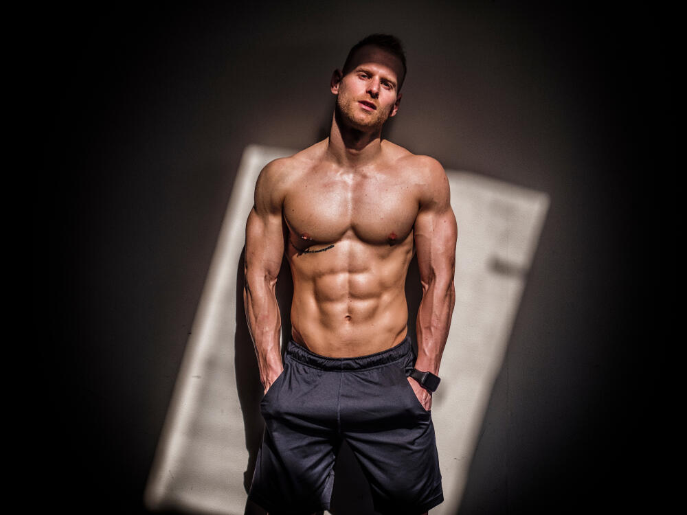 Husky Men in TV Ads Make Male Viewers Feel Bad About Their Bodies | Al ...