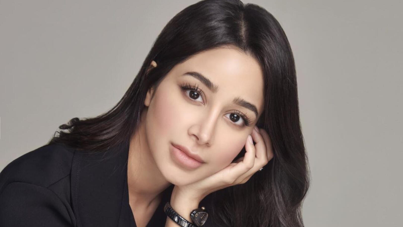 Saudi Actress Aseel Omran Reveals a New Fact about Her Controversial ...