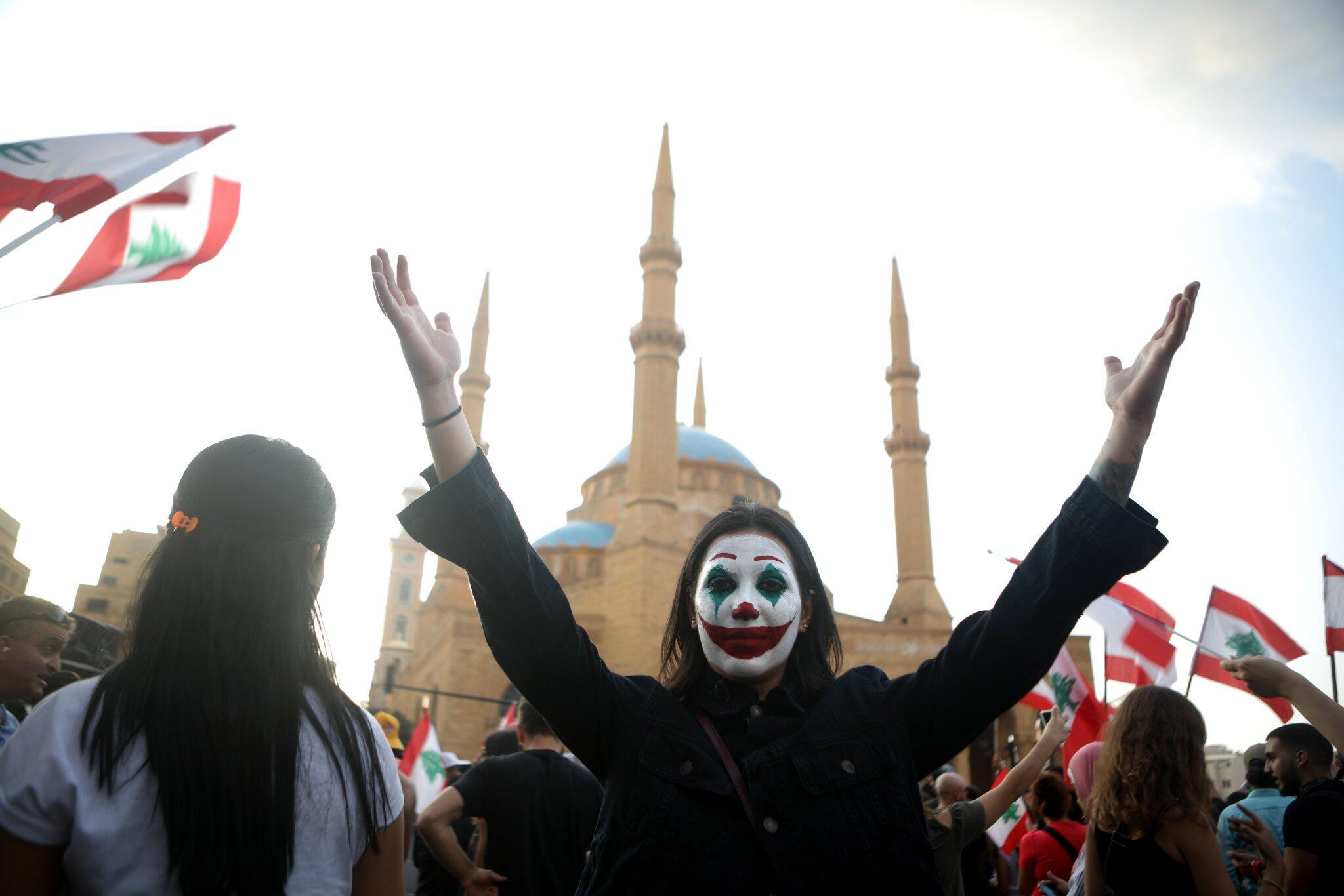 No Laughing Matter! Global Democracy Protests With a Joker's Face | Al ...