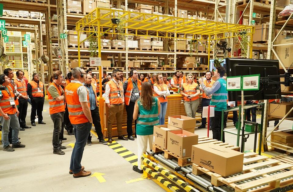 Schneider Electric Brazil Opens Its First Smart Distribution Center for ...
