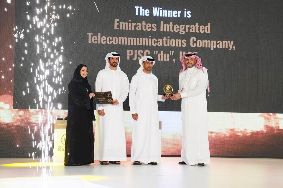 du Receives the Best Nationalisation Initiative Award at GCC GOV HR ...