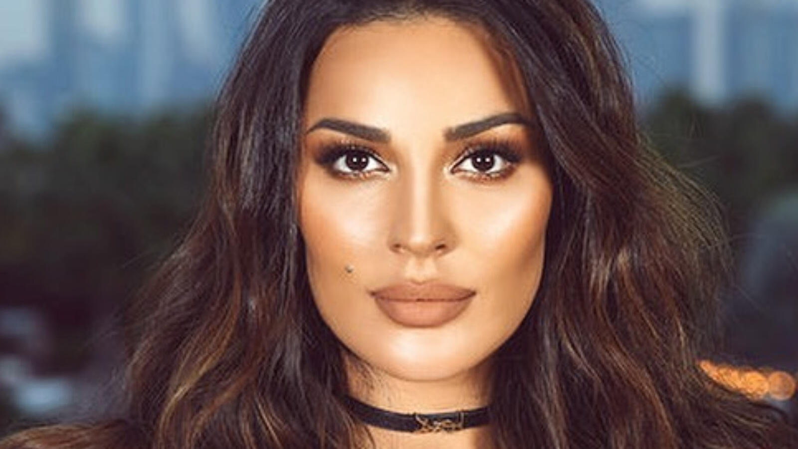 Hello Natural Beauty! Nadine Njeim Goes Make up Free.. Check Her Out ...