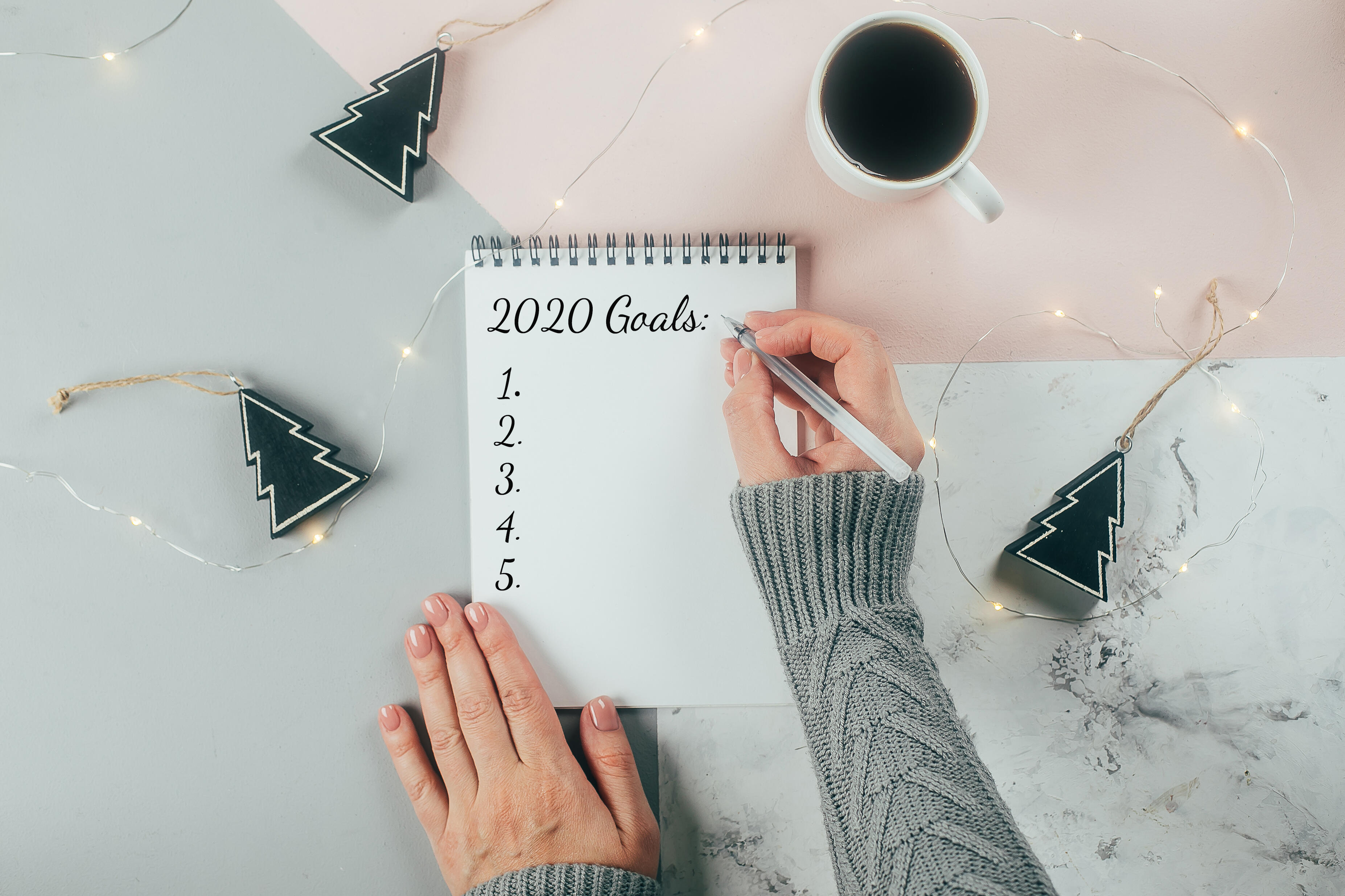 The Definitive List of Financial New Year's Resolutions to Lead a ...