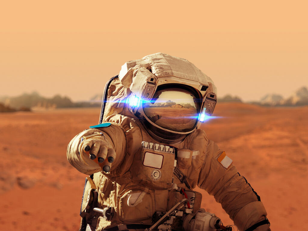 An Emirati Gets a Lifetime Chance to live in a Martian Environment | Al ...