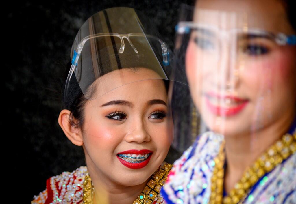 Traditional Thai Dancers Performing in Face Shields | Al Bawaba