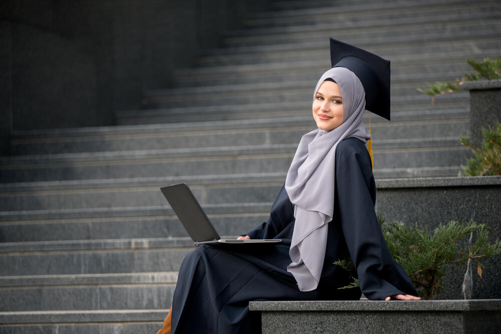 Saudi Students Celebrate Graduation Online | Al Bawaba