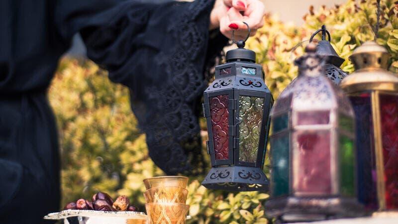 Because of The Crunch More Lebanese Are Returning to Kerosene Lanterns ...