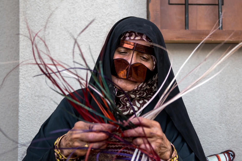 A Stitch in Time: Saudi, Kuwaiti Traditional 'Sadu' Weaving Added to ...