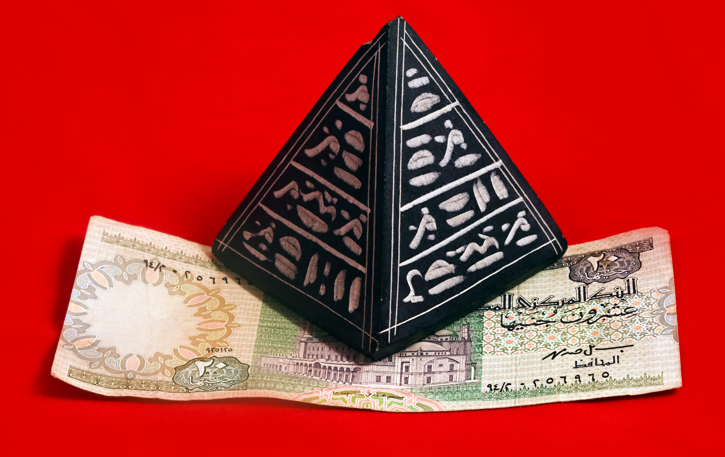 How Is the Egyptian Economy Doing 10 Years After the Revolution? | Al ...