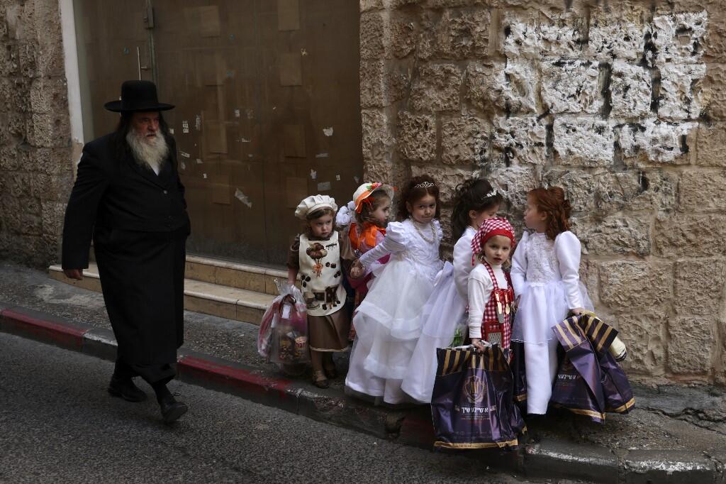 Israel: Is 'Rowdy' Purim a 'Cure for Corona'? | Al Bawaba